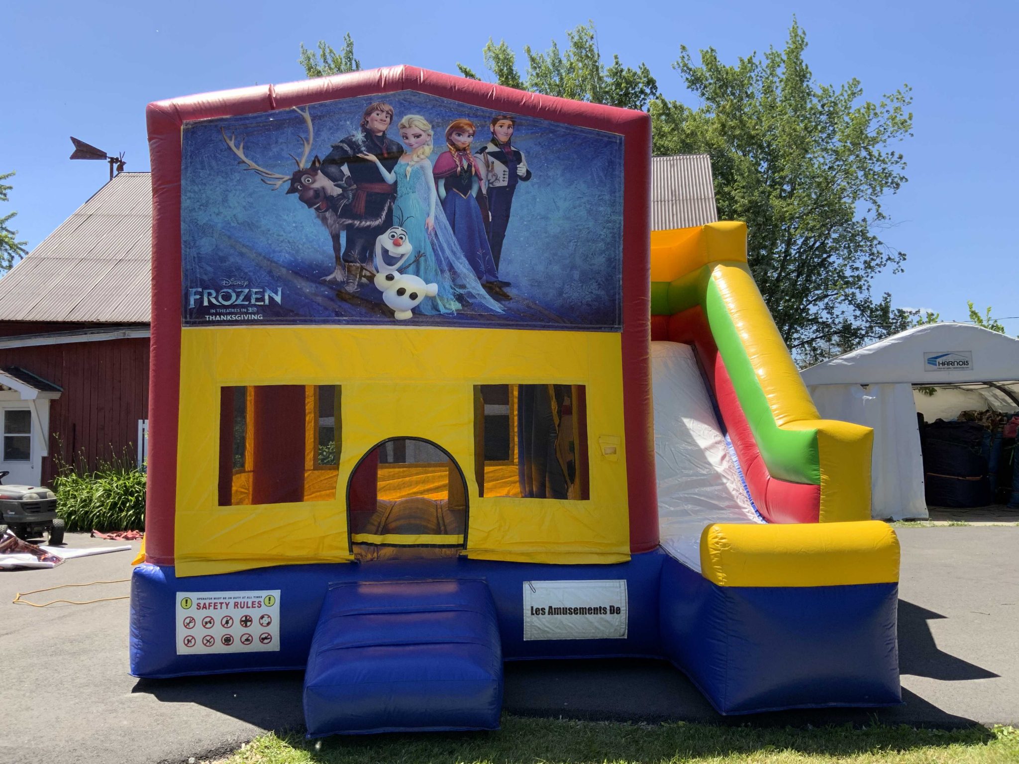 Elsa et ses amis – Location de jeux gonflables Chroma Amusement